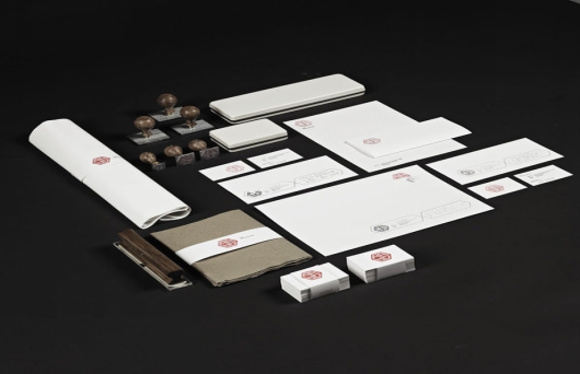 20 Brilliant Branding Material Ensembles — SitePoint